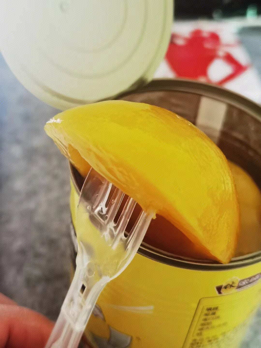 黄桃罐头-罐头图库