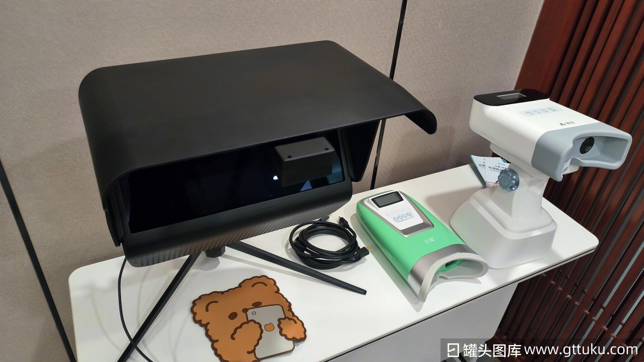 Airdoc 北京鹰瞳科技 生物测量仪 便携式眼底照相机-罐头图库